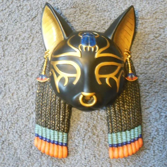 Ancient Egyptian Cat Masks Ancient Egyptian Cat Goddess Of Protection